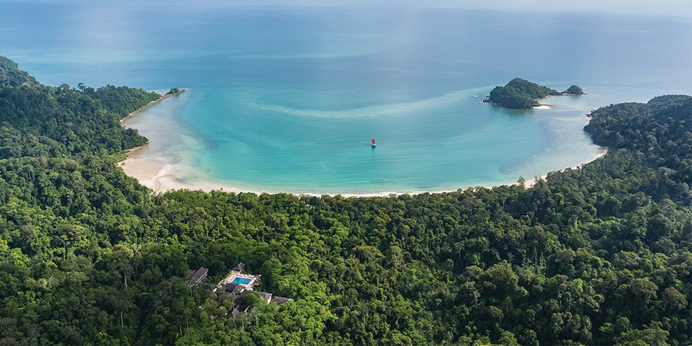 Get some R&R at Malaysia's first luxury resort—the iconic Datai Hotel ...