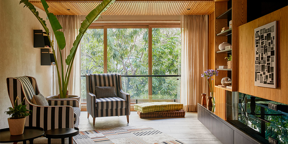 Experience a blend of individualities in this sublime Kolkata house by ...