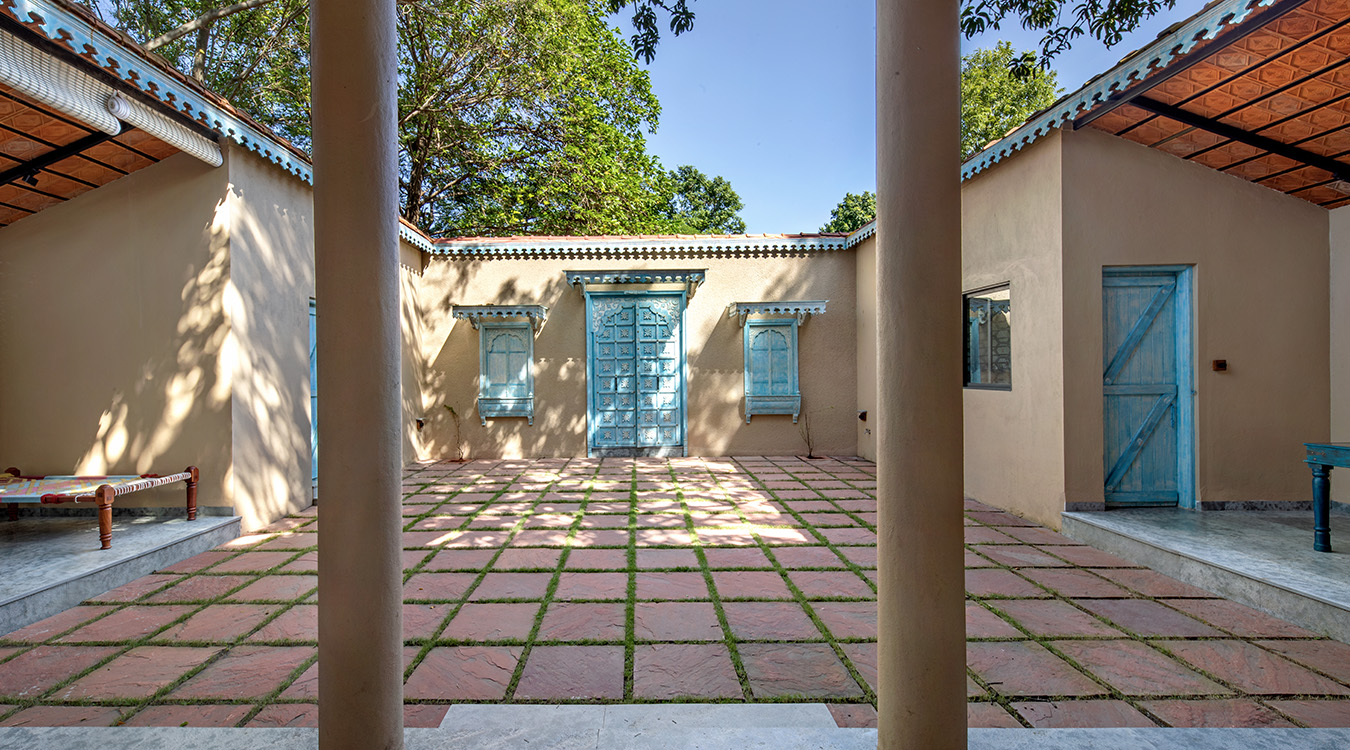 Manish Kumat imagines his Indore farmhouse in a new light where ...