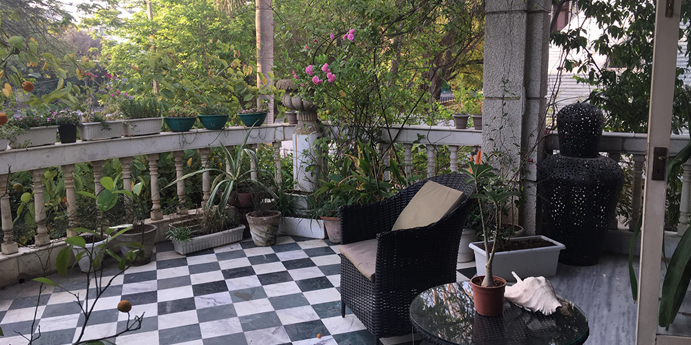 9 creatives share with us their favourite outdoor settings - Elle Decor