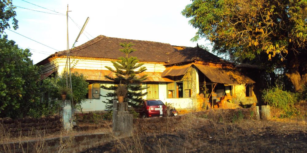Before/After: A chapel and a chickoo tree inspires the restoration of a ...
