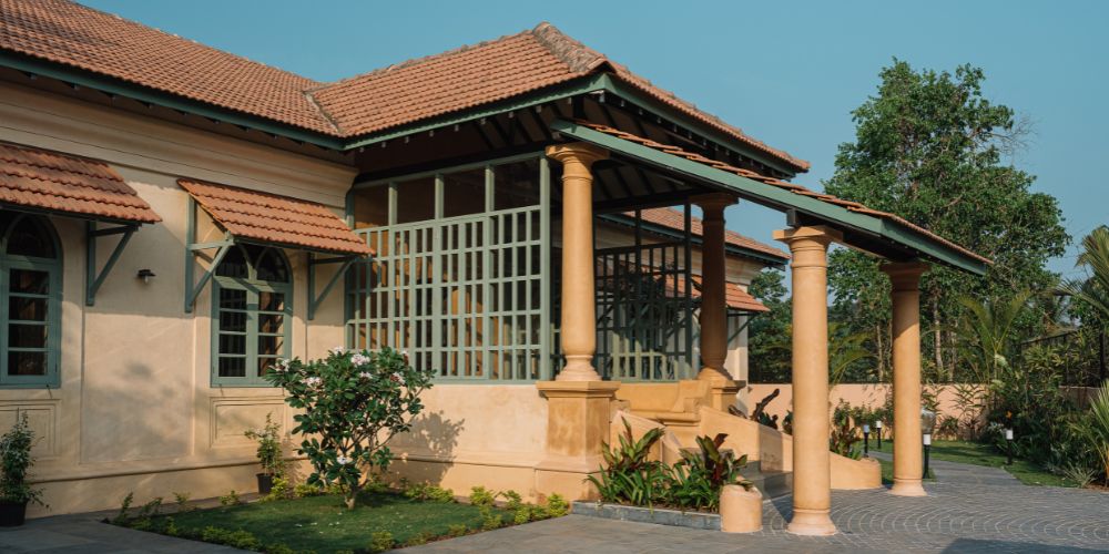 Before/After: A chapel and a chickoo tree inspires the restoration of a ...