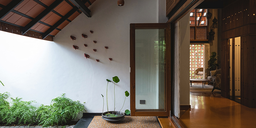 A Kerala home by De Earth Architects celebrates nature indoors