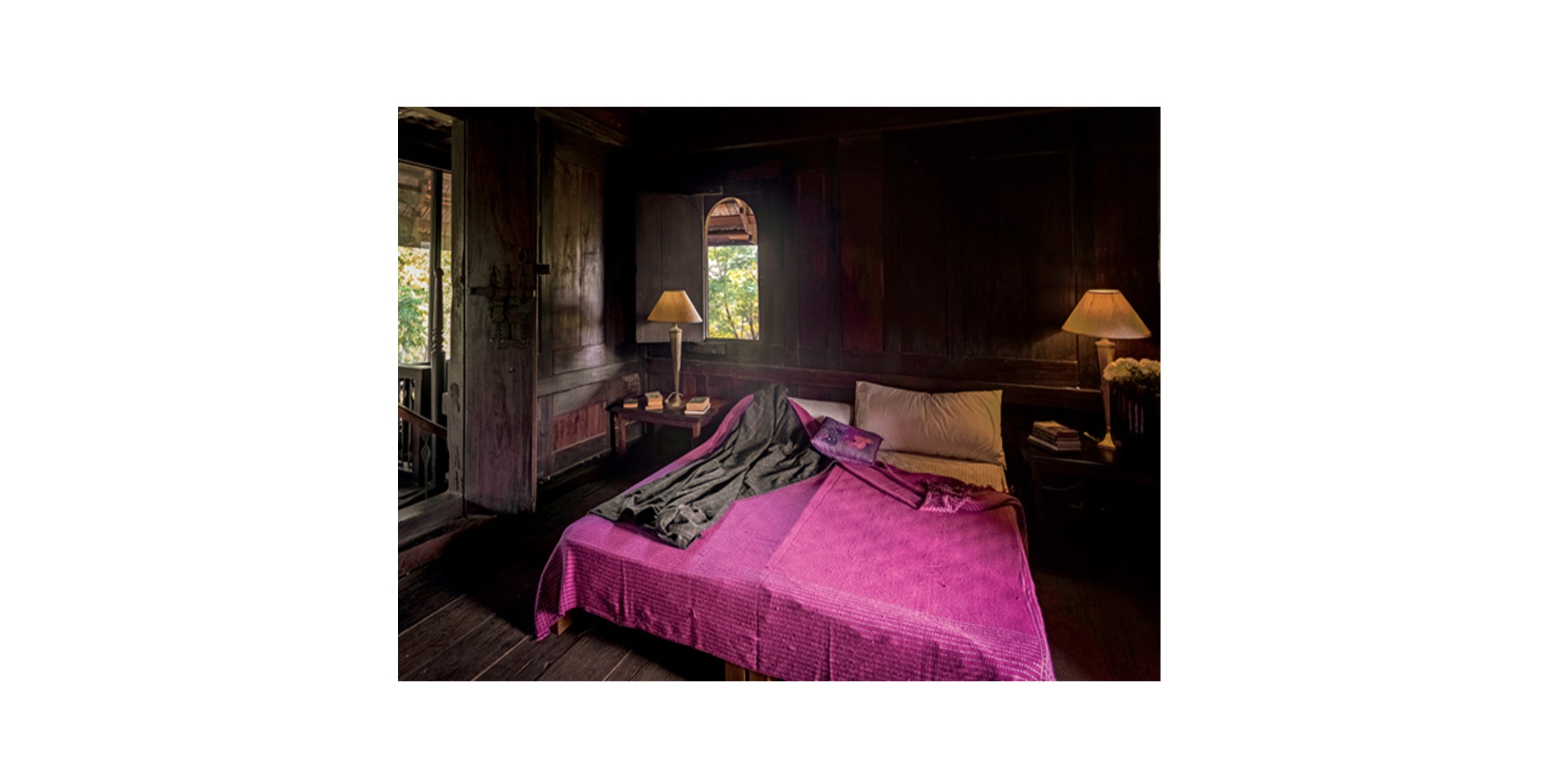 Drift Wood: A simple timber story for your bedroom