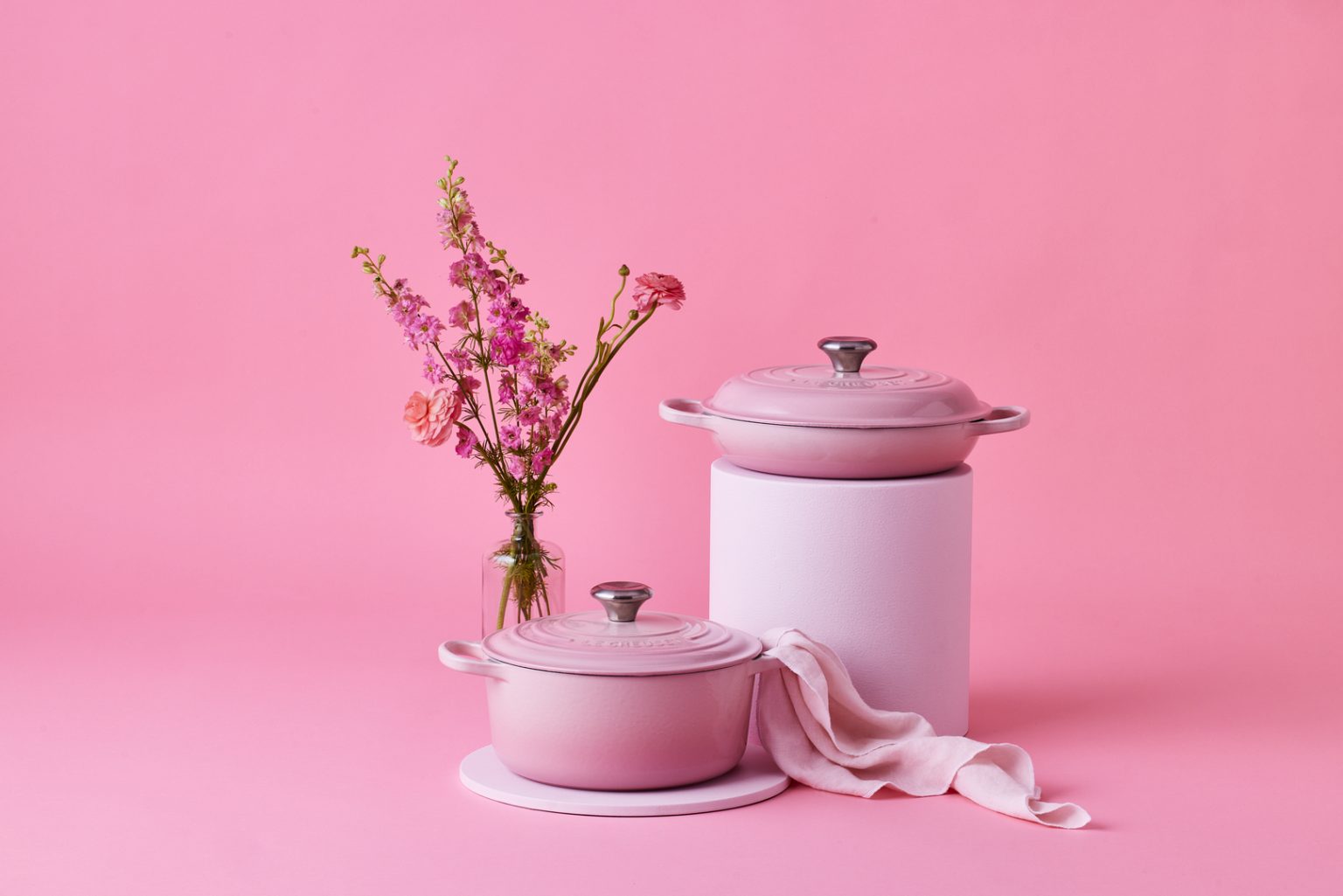SHELL PINK COOKWARE - Elle Decor