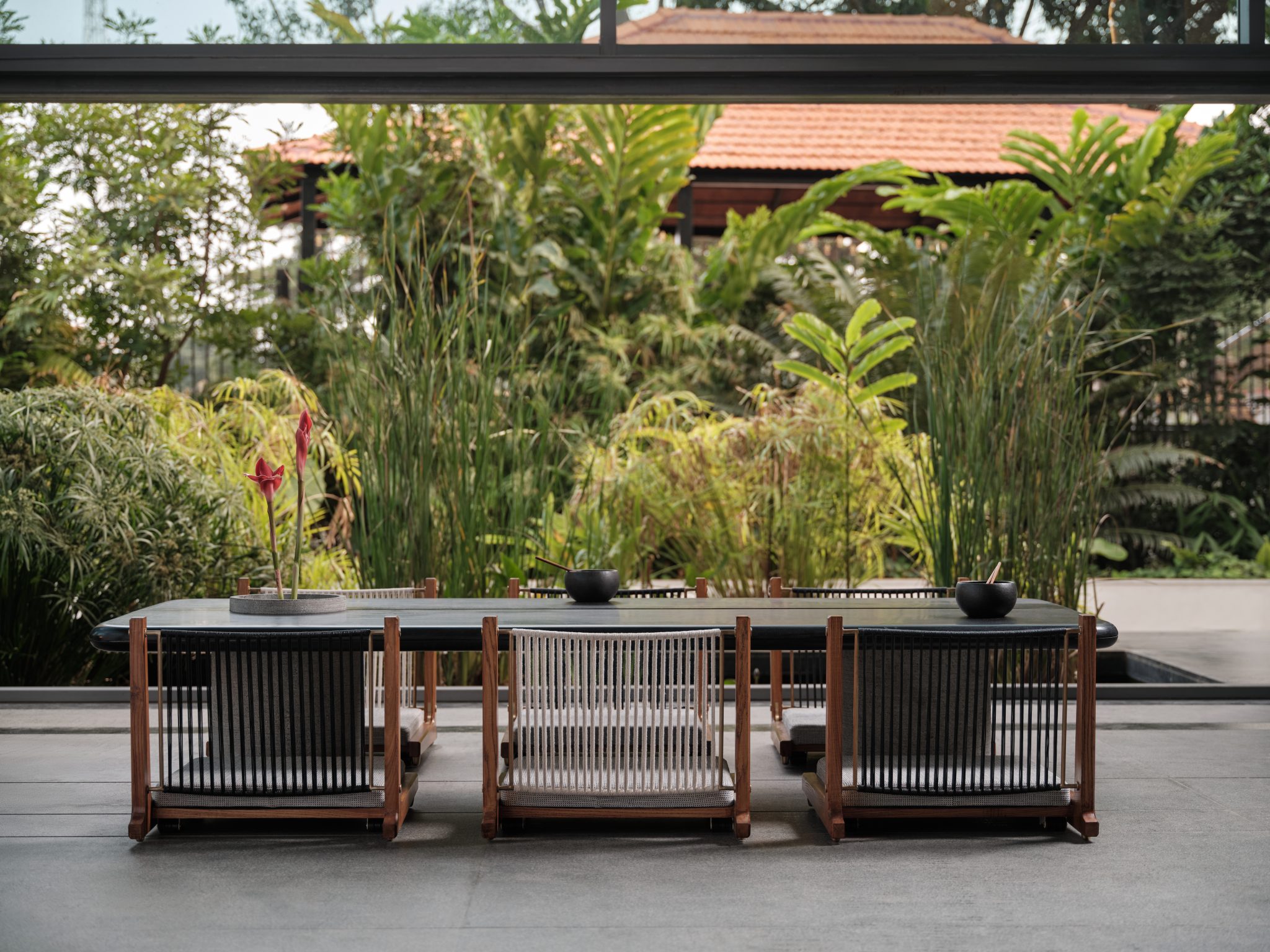 AAYUTHA TABLE AND KELIR CHAIRS - Elle Decor